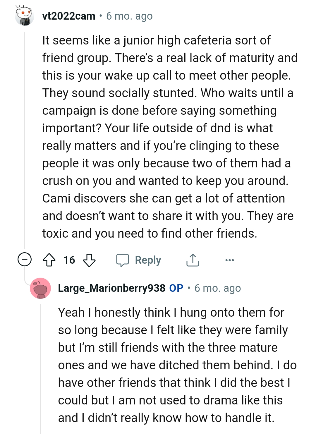 Woman Attempts To Protect Friend Group From Newcomer Trying To Break It Woman Attempts To Protect Friend Group From Newcomer Trying To Break It